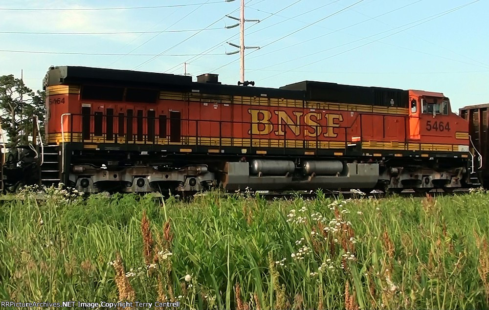 BNSF 5464